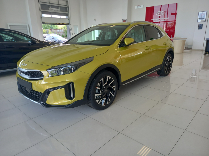 KIA XCeed 1,5T-GDi TOP | Unikom