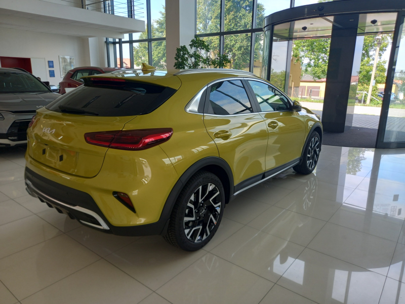 KIA XCeed 1,5T-GDi TOP | Unikom